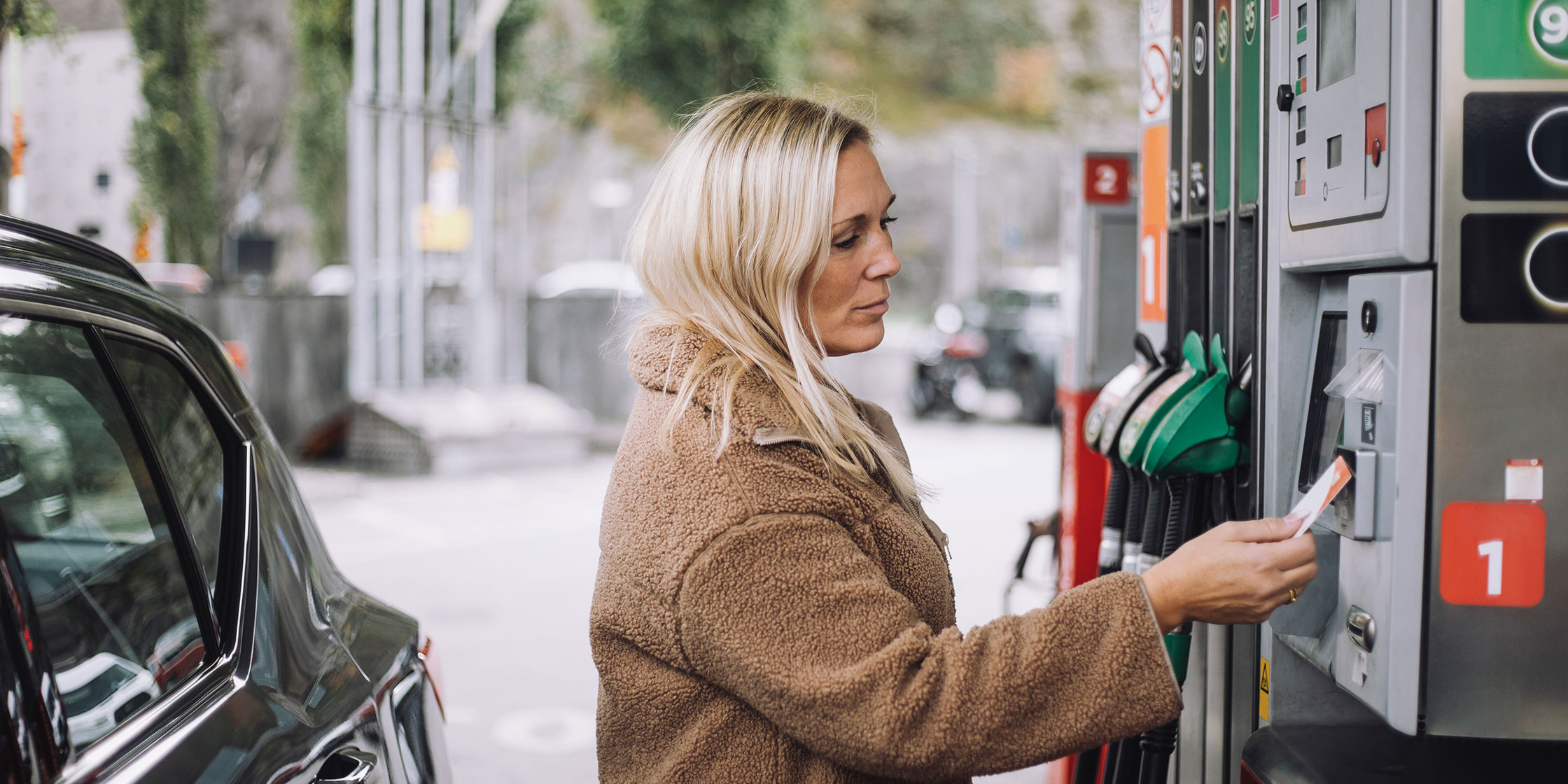 What Is a Pending Transaction? | Capital One