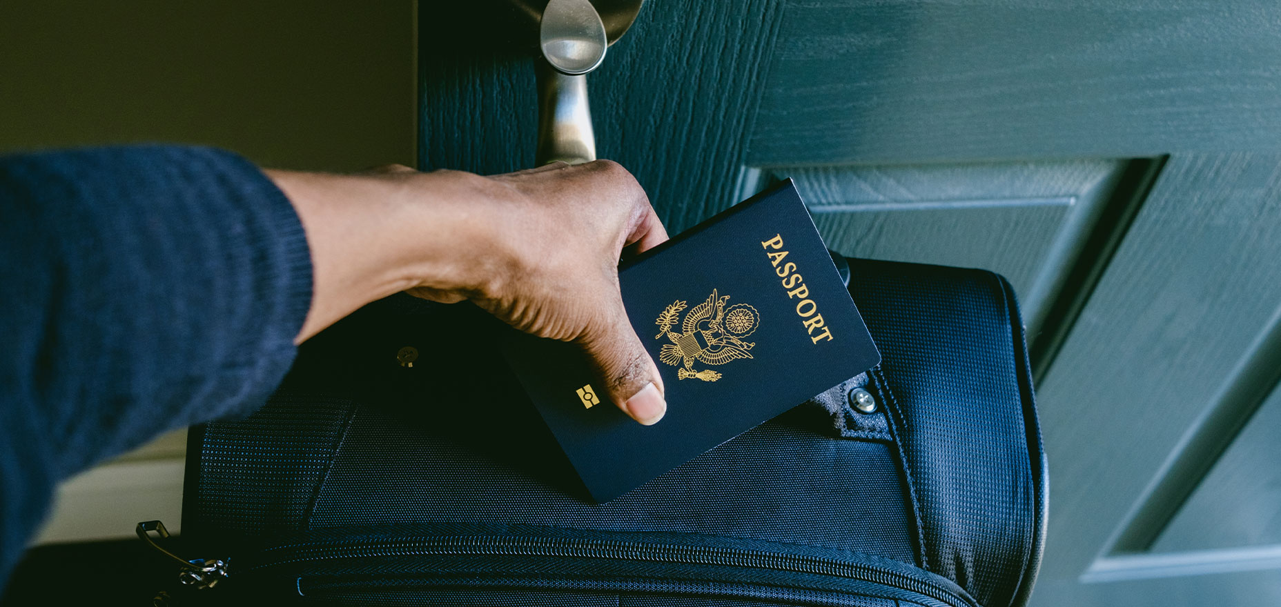 11 Tips for Traveling Internationally | Capital One